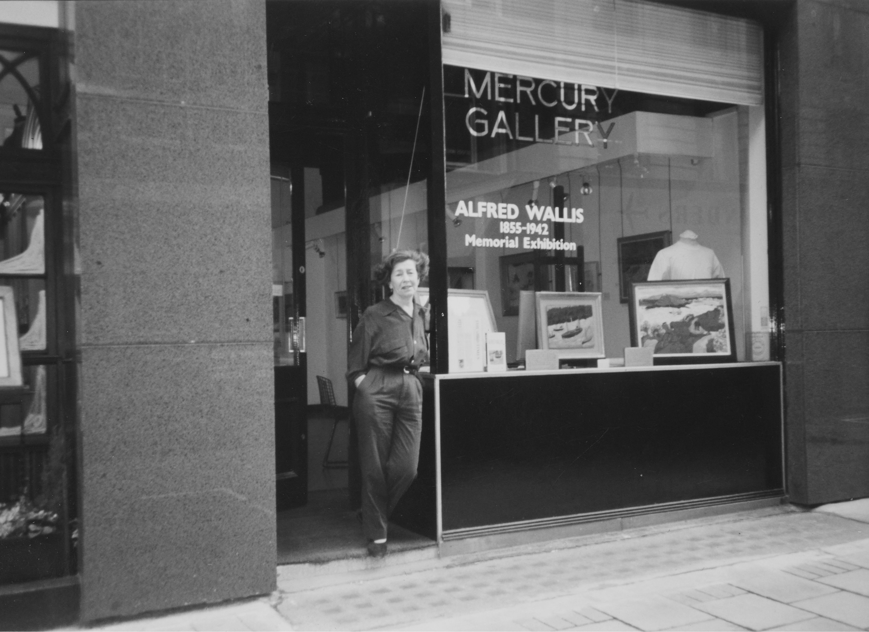 Gillian Raffles | Pioneering Gallerist
